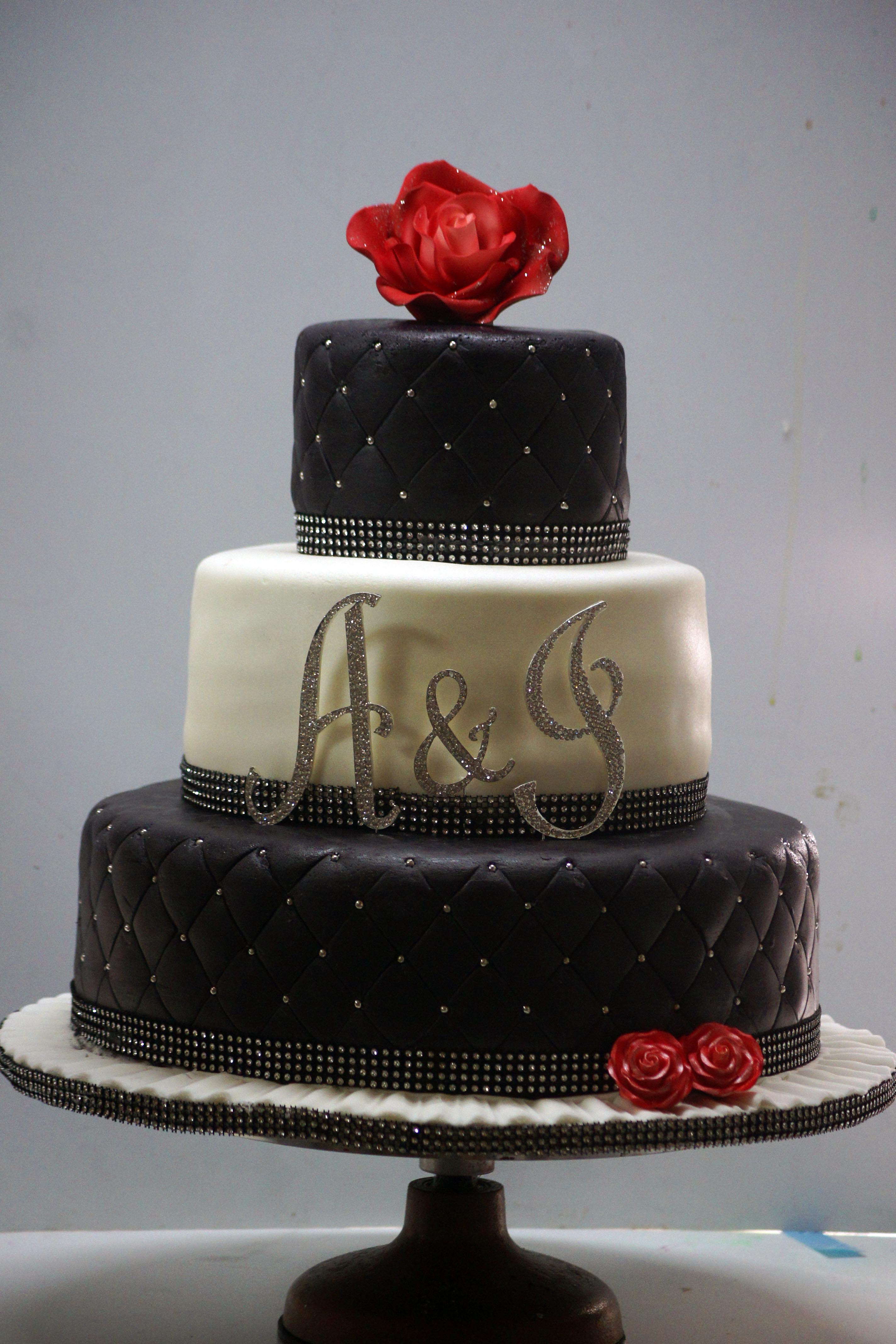 Custom Cakes – Best Custom Cakes & Catering